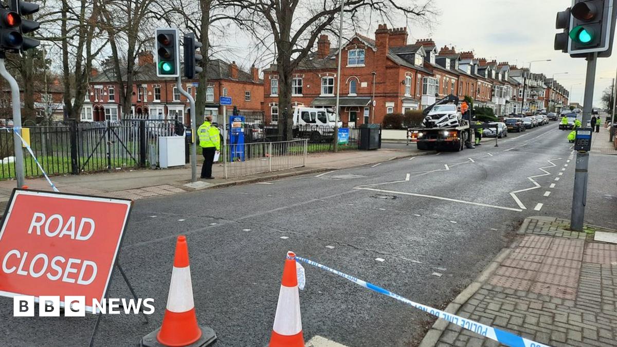 Dane Hills: Arrest after pedestrian killed in crash - BBC News