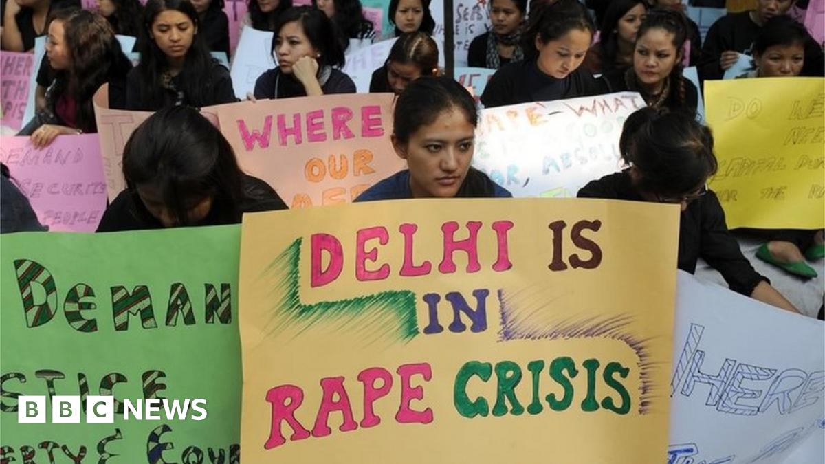 Arrest after girl raped, set on fire near India capital - BBC News