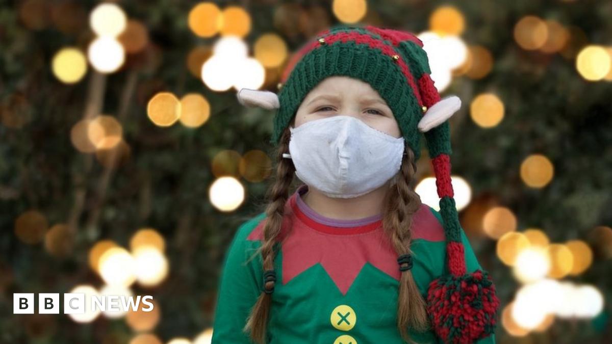 Covid: Christmas plans fears amid Omicron concern - BBC News