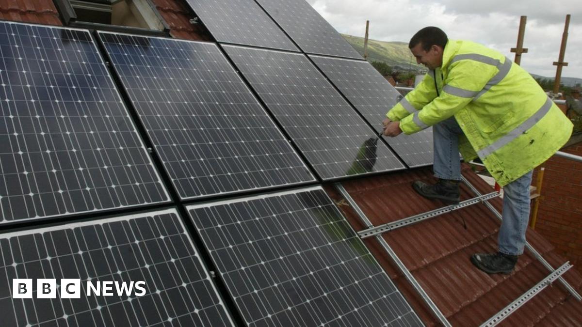 World shift to clean energy is unstoppable, IEA report says - BBC News