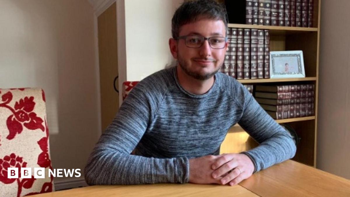 Holme House prison: Inside 'the wing that saved my life' - BBC News