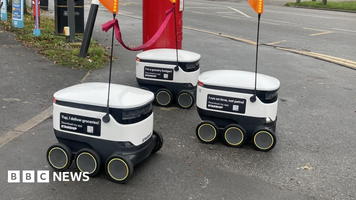 Leeds robot grocery delivery service extended - BBC News