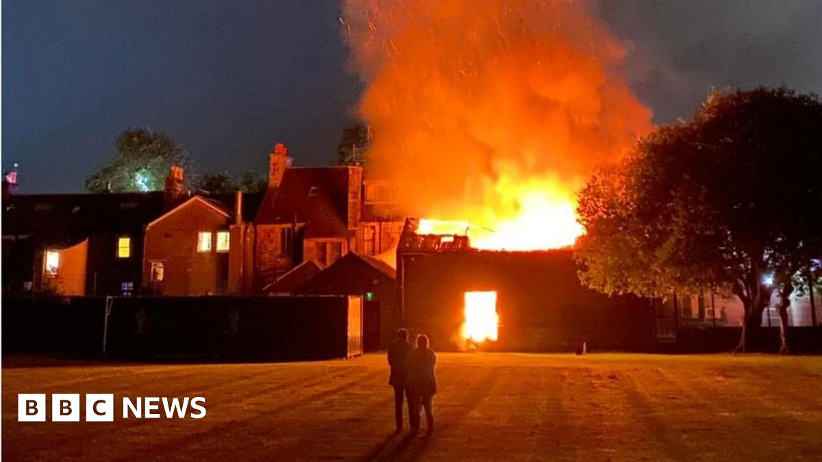 Crews fight fire at butcher shop in Strathaven - BBC News