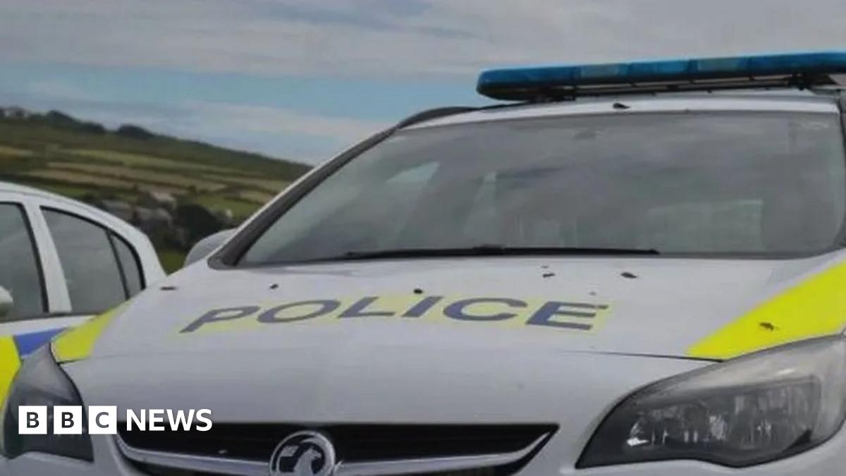 Devon and Cornwall Police: new non-urgent incident app launched - BBC News