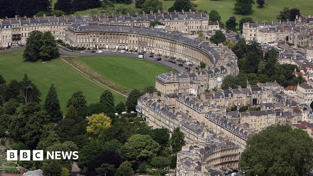 Bath parking zones to prioritise residents, council says - BBC News