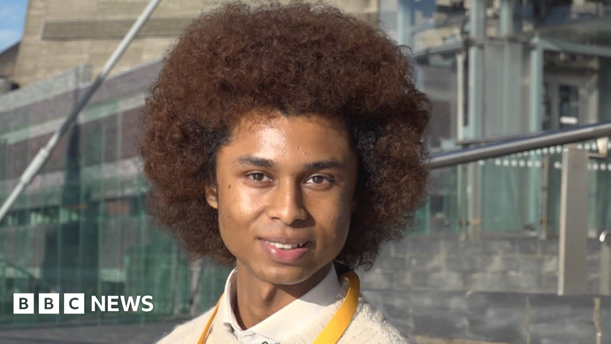 Racism: Abuse being normalised in Wales' schools - report - BBC News