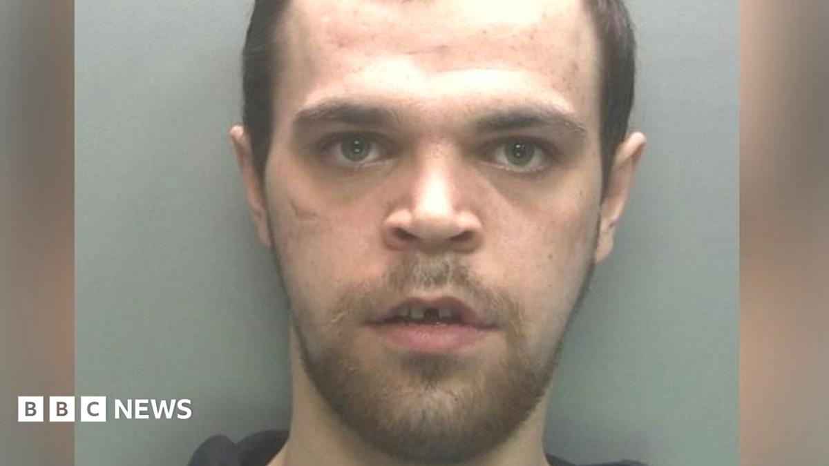 Jail for Carlisle dealer 'who tried to help mum with debts' - BBC News