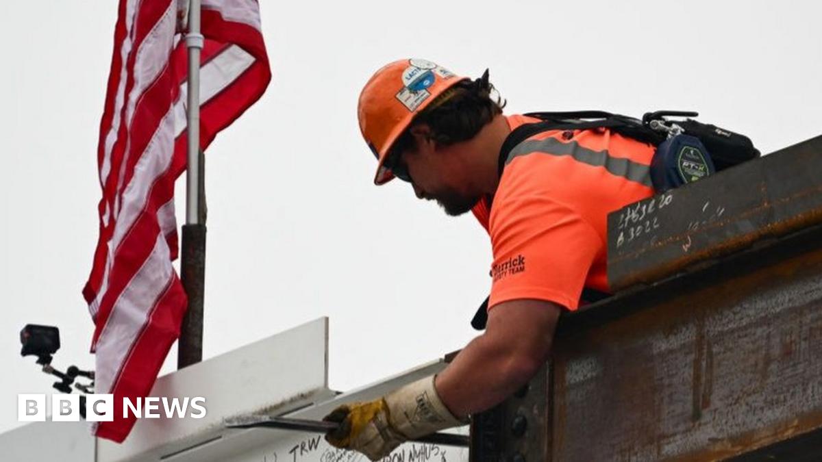 US economy surprises with faster than expected growth - BBC News