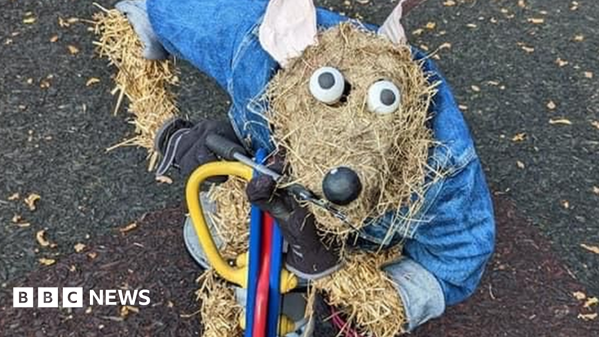Stolen Droxford mouse scarecrow found in Medstead playground 16 miles ...