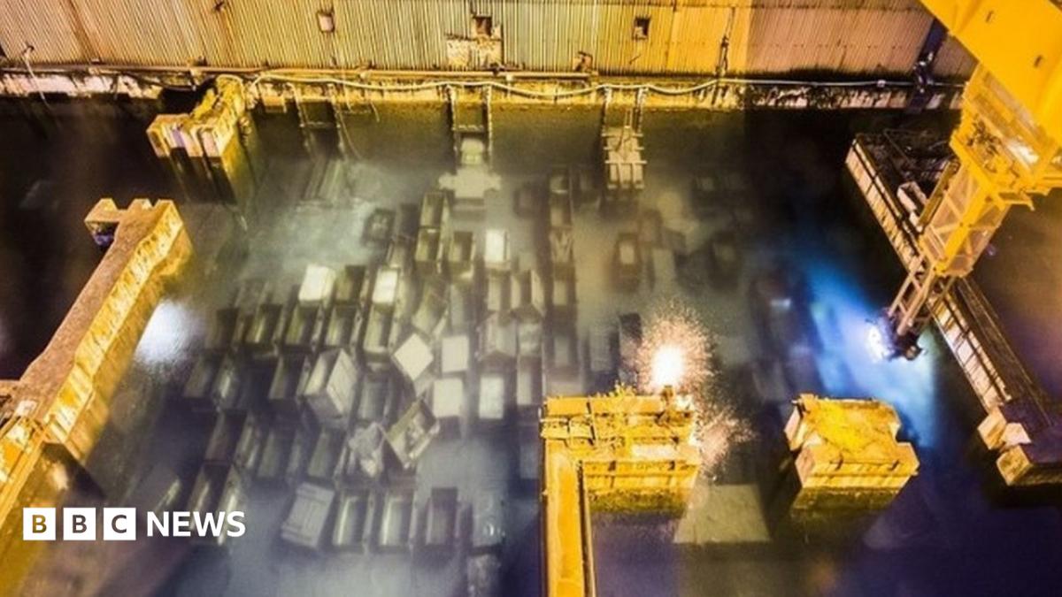 Sellafield nuclear plant clean-up 'major breakthrough' - BBC News