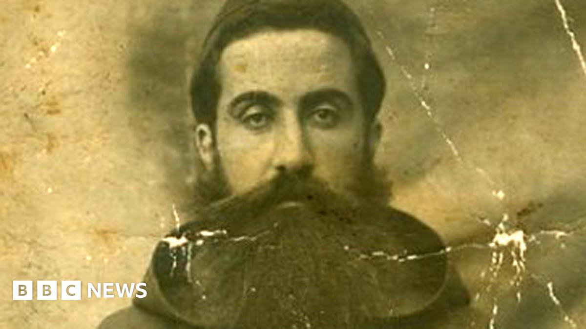 In search of Leonard, my martyred ancestor - BBC News