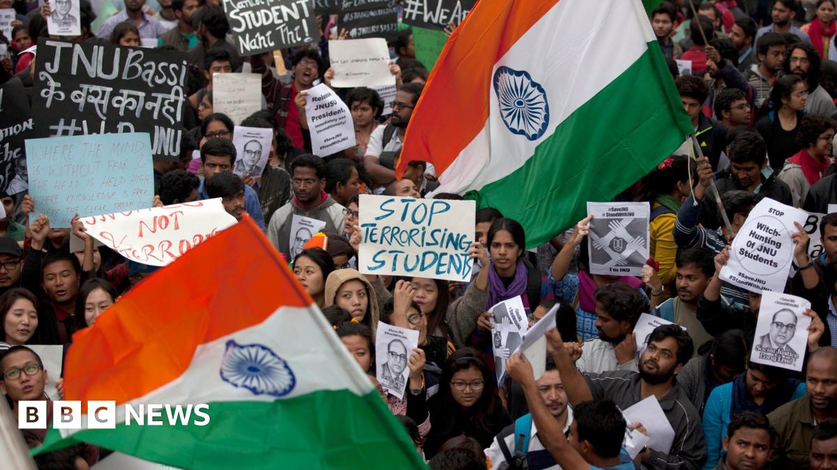 India protest march against 'sedition' arrest of student leader - BBC News