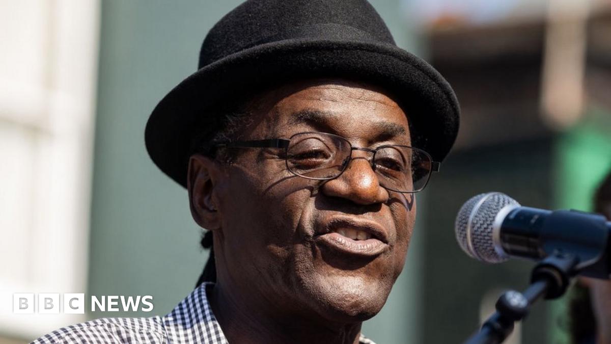 The Specials singer Neville Staple cancels all gigs - BBC News