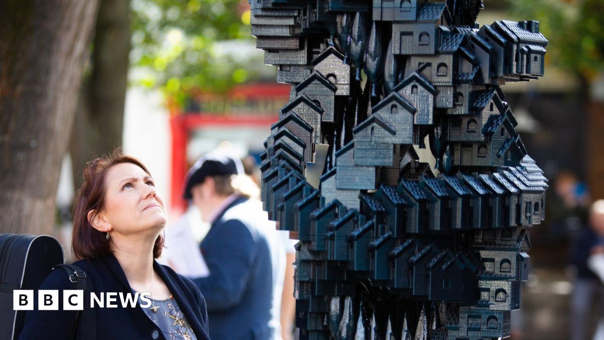 Token Homes: The sculpture that sums up the housing crisis - BBC News