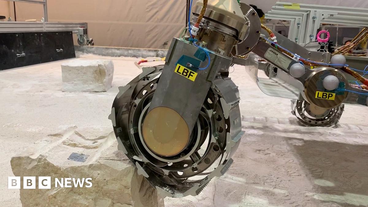 How do you learn to drive on Mars? - BBC News