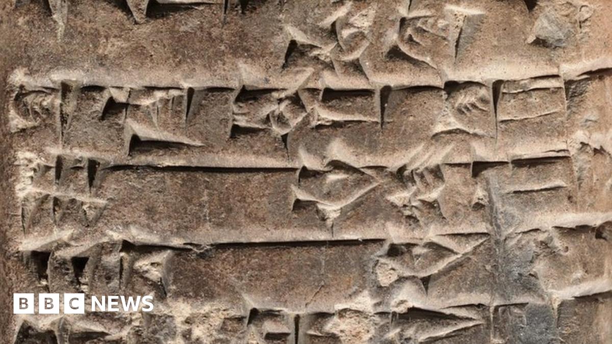 How the world's first accountants counted on cuneiform - BBC News