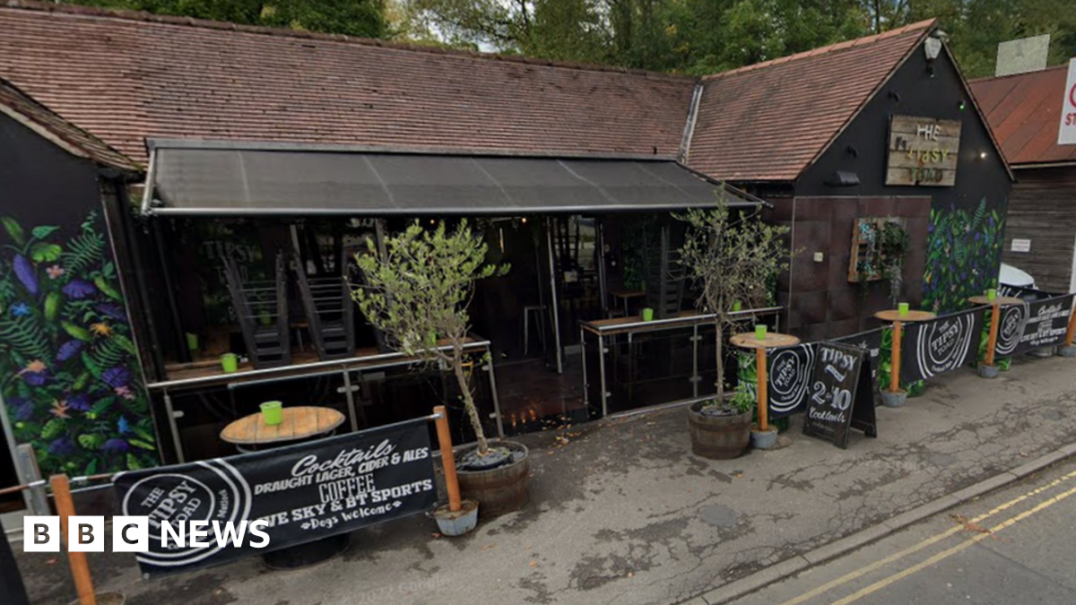 Charge after man injured in altercation at Matlock pub - BBC News