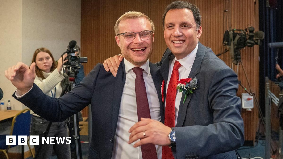 Labour defeats SNP to win key Scottish by-election - BBC News