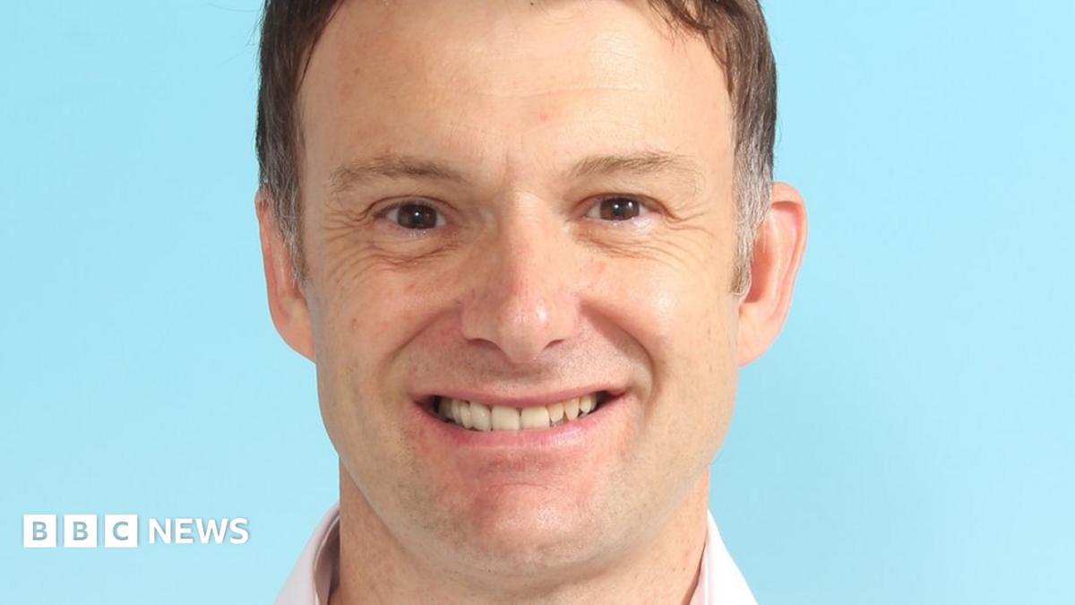 Stephen Howe's mission from Japan: Is that a 'jearse' or a 'dow'? - BBC ...