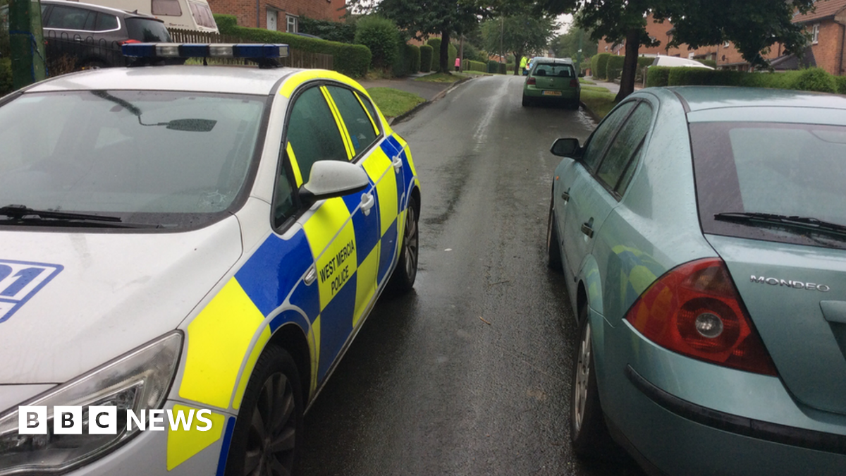 Michael Warham: Fourth arrest in Shrewsbury teen stabbing probe - BBC News