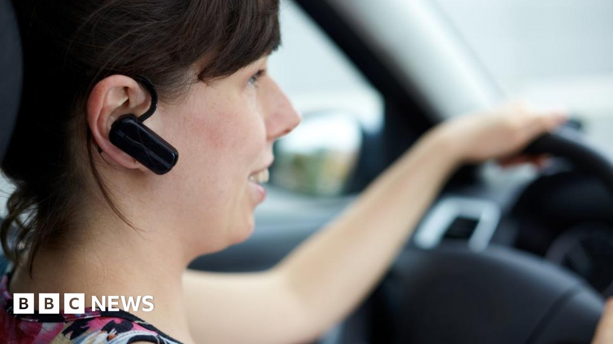 Hands-free phone ban for drivers 'should be considered' - BBC News