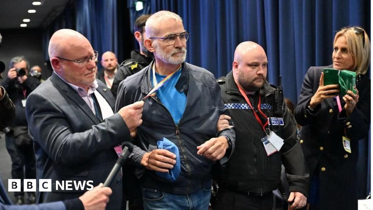 Tory politician Andrew Boff kicked out of conference after Braverman ...