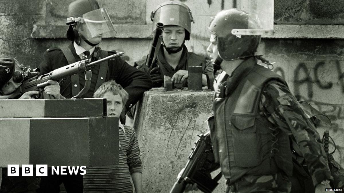 Eric Luke on 43 years of photojournalism - BBC News