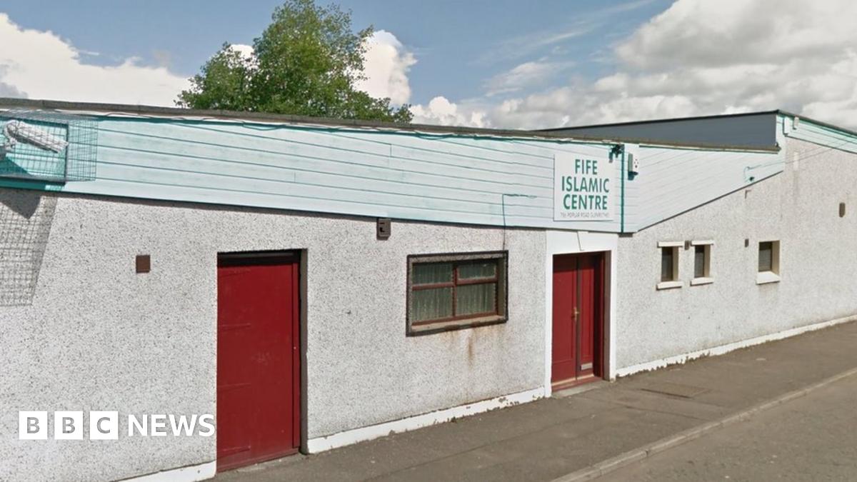 Fife terror plot accused Sam Imrie 'revered mass murderers' - BBC News