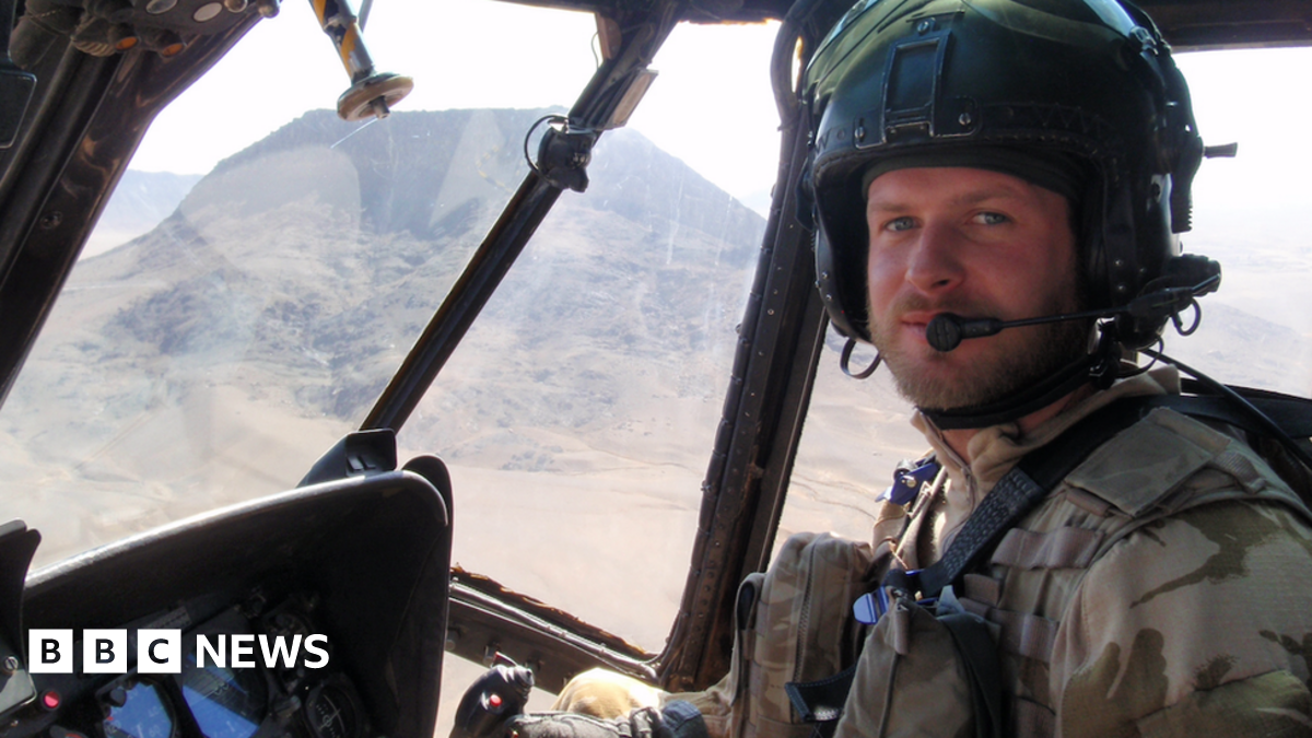 Ex-navy pilot to hike across Devon and Cornwall after cancer - BBC News