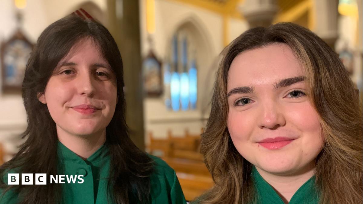 St Peter's Cathedral: Girls' choir to perform at Christmas Mass - BBC News