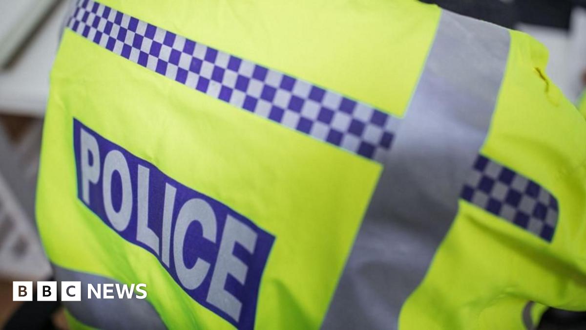 Kent Police: Woman sexually assaulted in Tunbridge Wells - BBC News