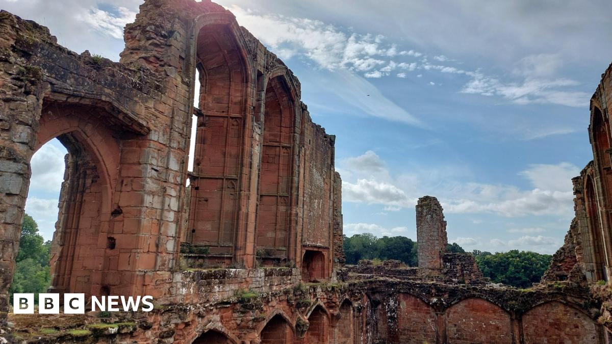 Your late summer photos across the West Midlands - BBC News