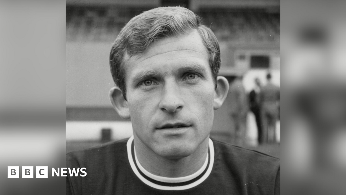 Southend United legend Tony Bentley dies aged 84, club announces - BBC News