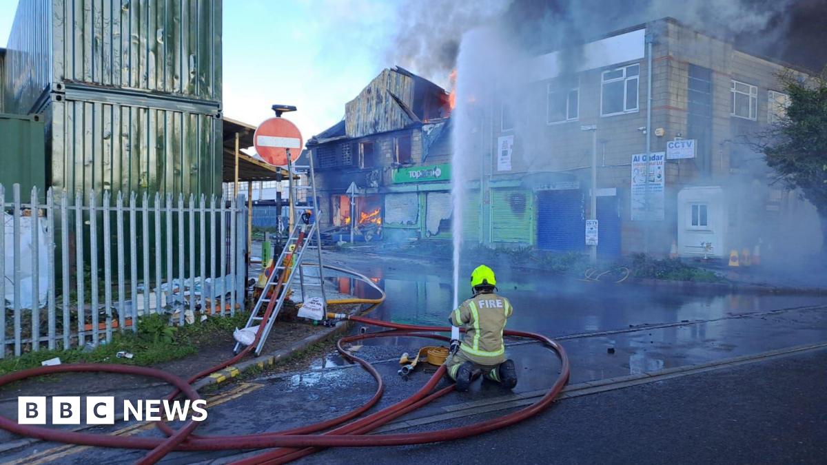Southall warehouse fire under control - BBC News