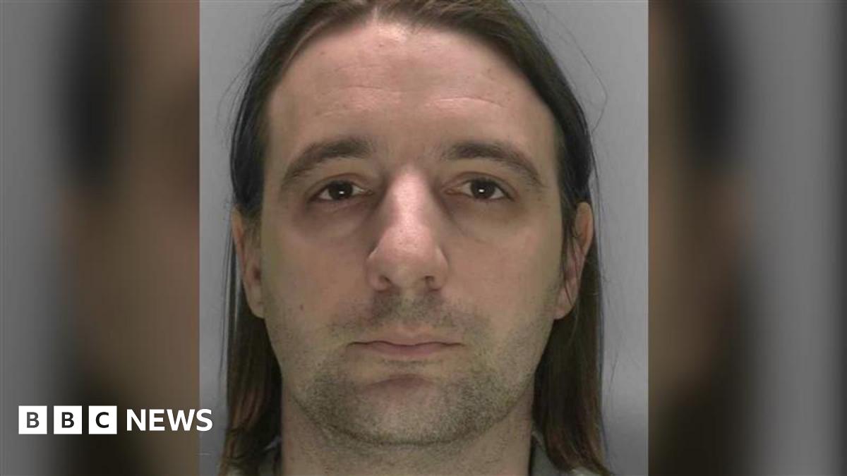 East Sussex nursery worker jailed for sexually assaulting children - BBC News