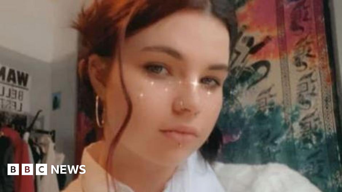 Catherine Blackhurst was 'bright and beautiful', her family says - BBC News