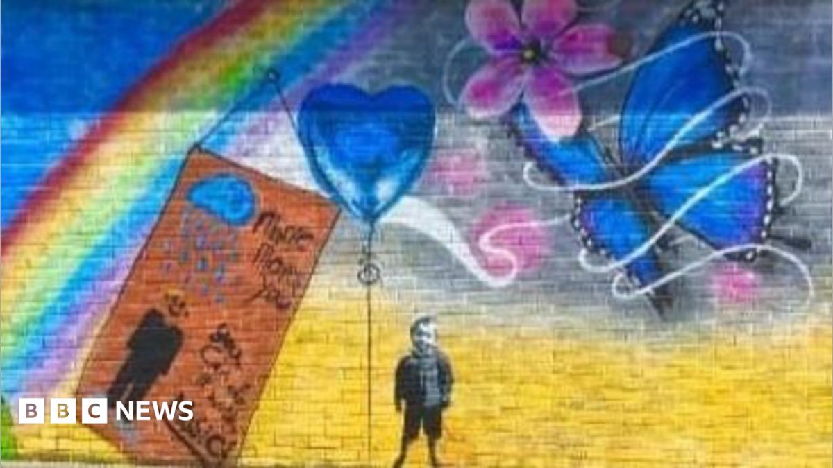 Olly Stephens: Mother reveals meaning behind mural of Reading teen ...
