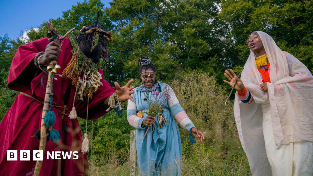 'African tribe' stays put in Jedburgh woodland despite second eviction ...