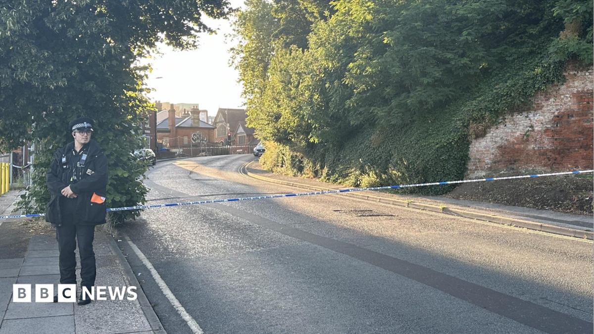 Police given 12 more hours to question Ipswich murder suspect - BBC News