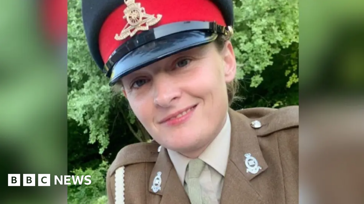 Officer denies saying military made mistakes over soldier suicide - BBC ...