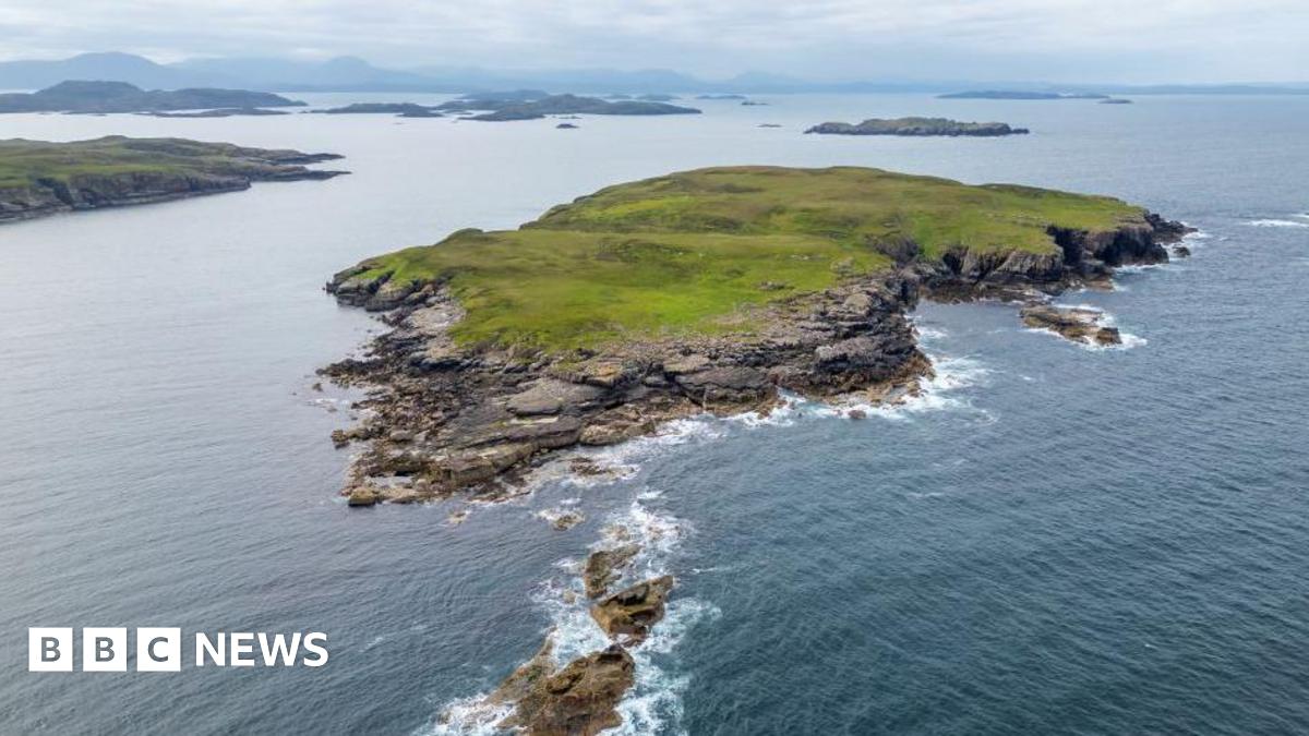 Isle in Highlands' Summer Isles on sale for offers over £500,000 - BBC News