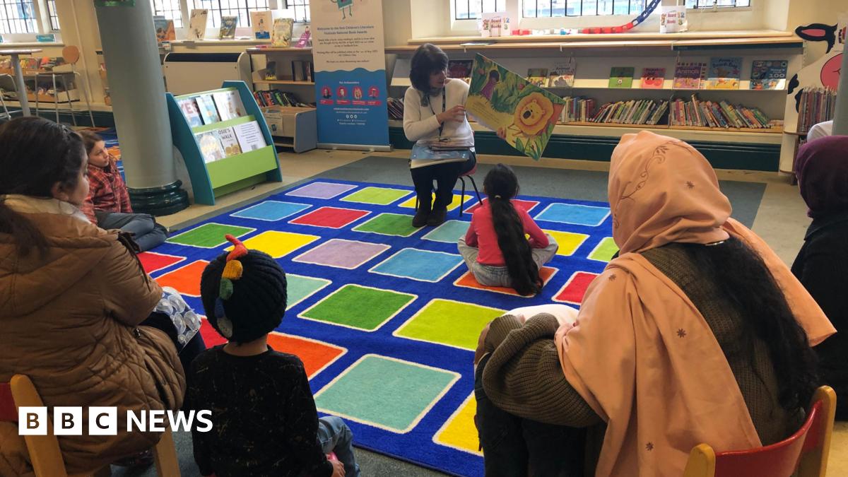 Bradford libraries to reduce opening hours from 2025 - BBC News