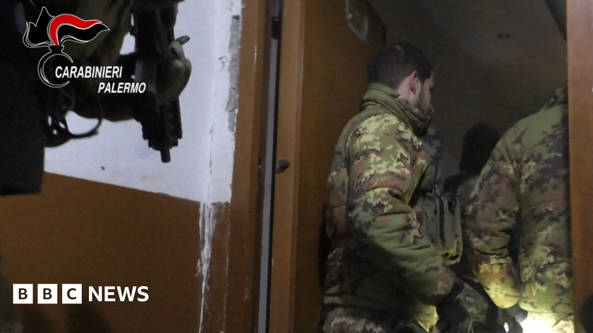 Italian police arrest 181 in bid to stop Mafia rebuilding in Sicily ...