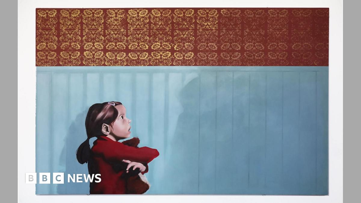 Cambridge artwork to show the 'deep impact' of domestic abuse - BBC News