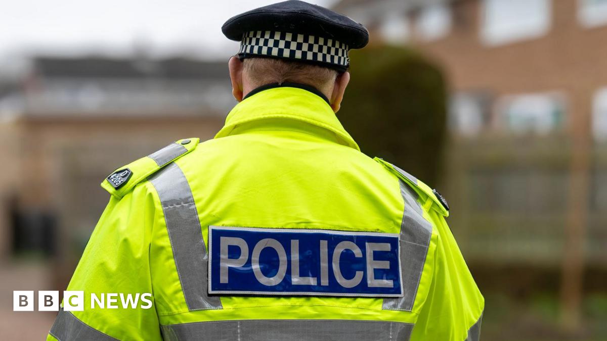 Wolverhampton police arrest 70 and seize weapons in crackdown - BBC News