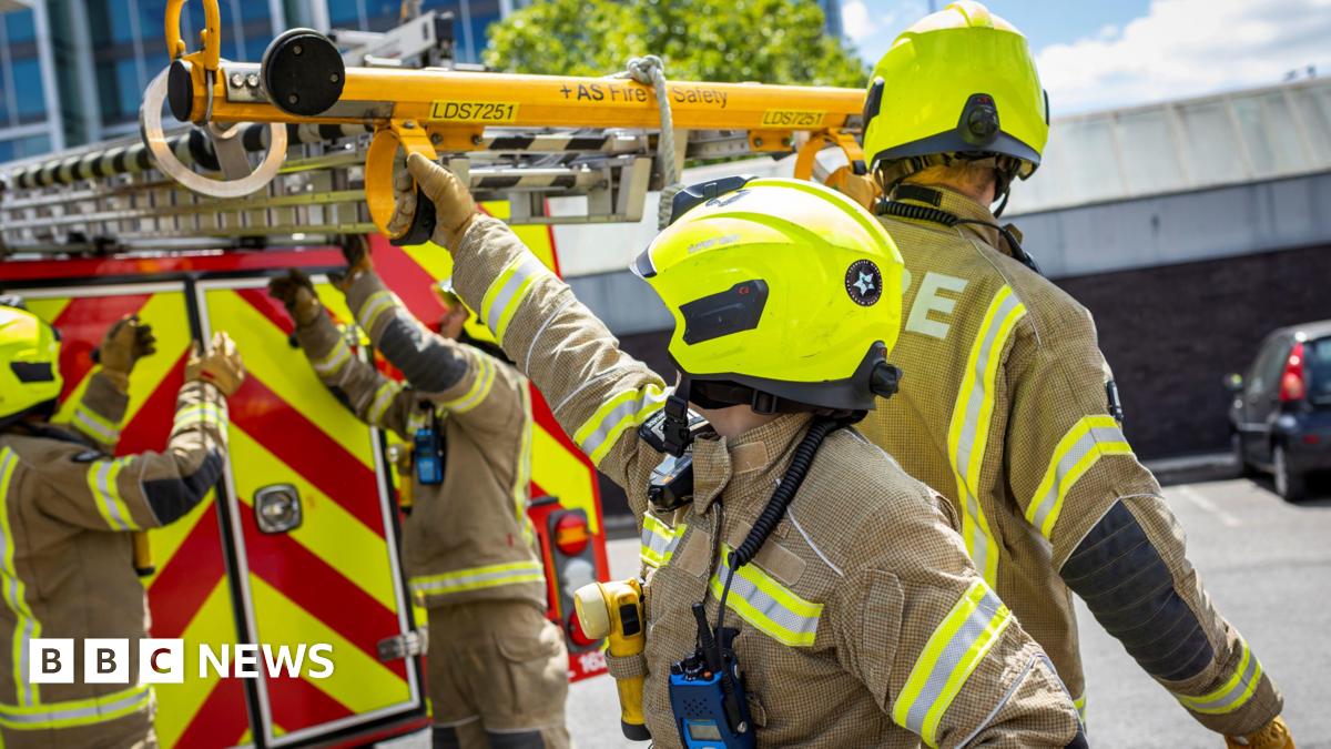London Fire Brigade makes 'significant improvements' - inspectors - BBC ...
