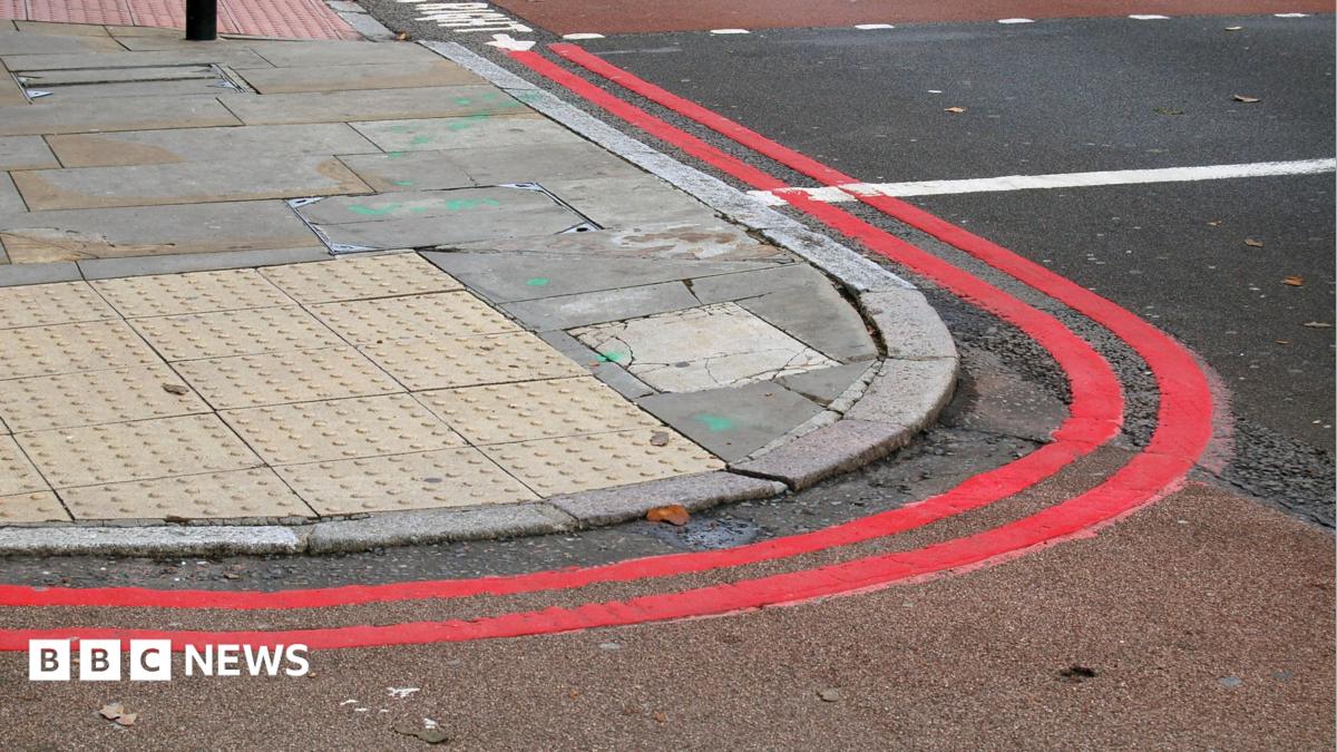 Location of Bradford's first red route revealed - BBC News