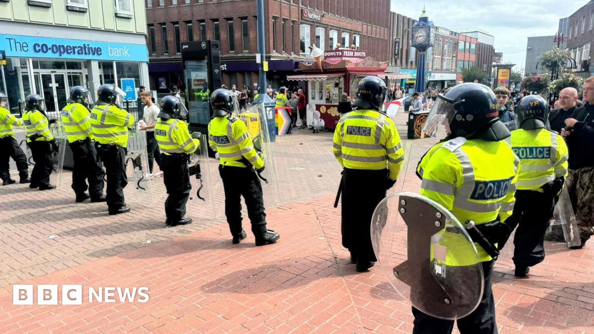 Five more charged over Stoke-on-Trent disorder - BBC News