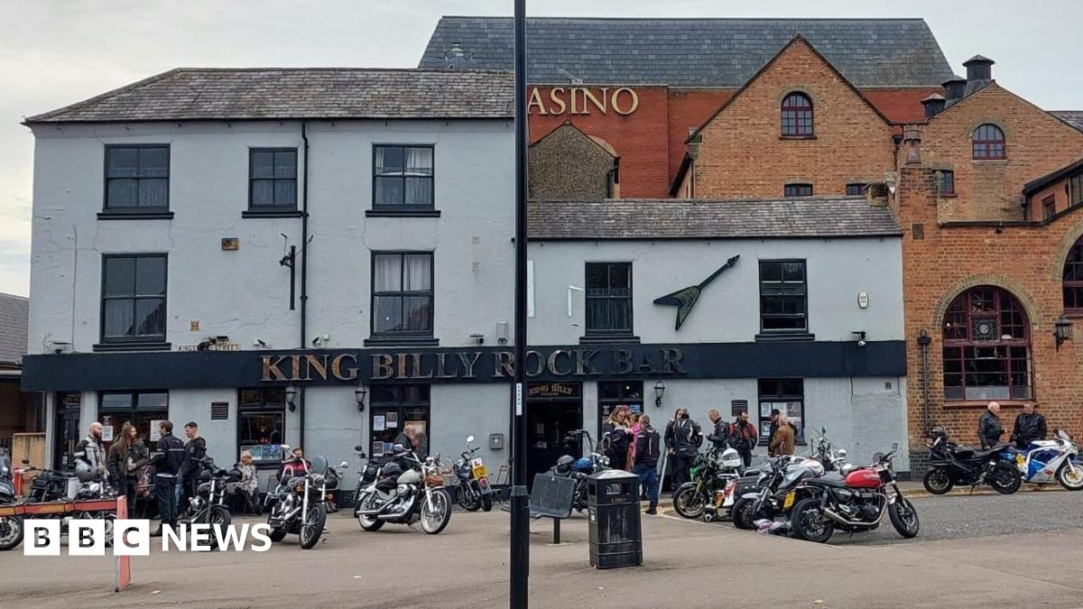 Northampton's King Billy Rock Bar closes - BBC News
