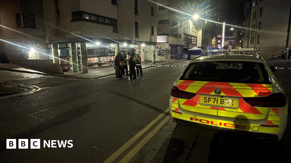 'No further action' over man killed by bus in Edinburgh - BBC News